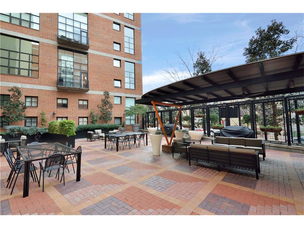 588 Lofts - Dallas Apartments Uptown